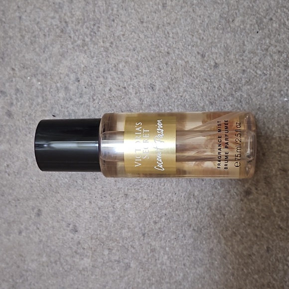 Victoria's Secret | Other | Victoria Secret 25 Fl Oz Yellow | Poshmark